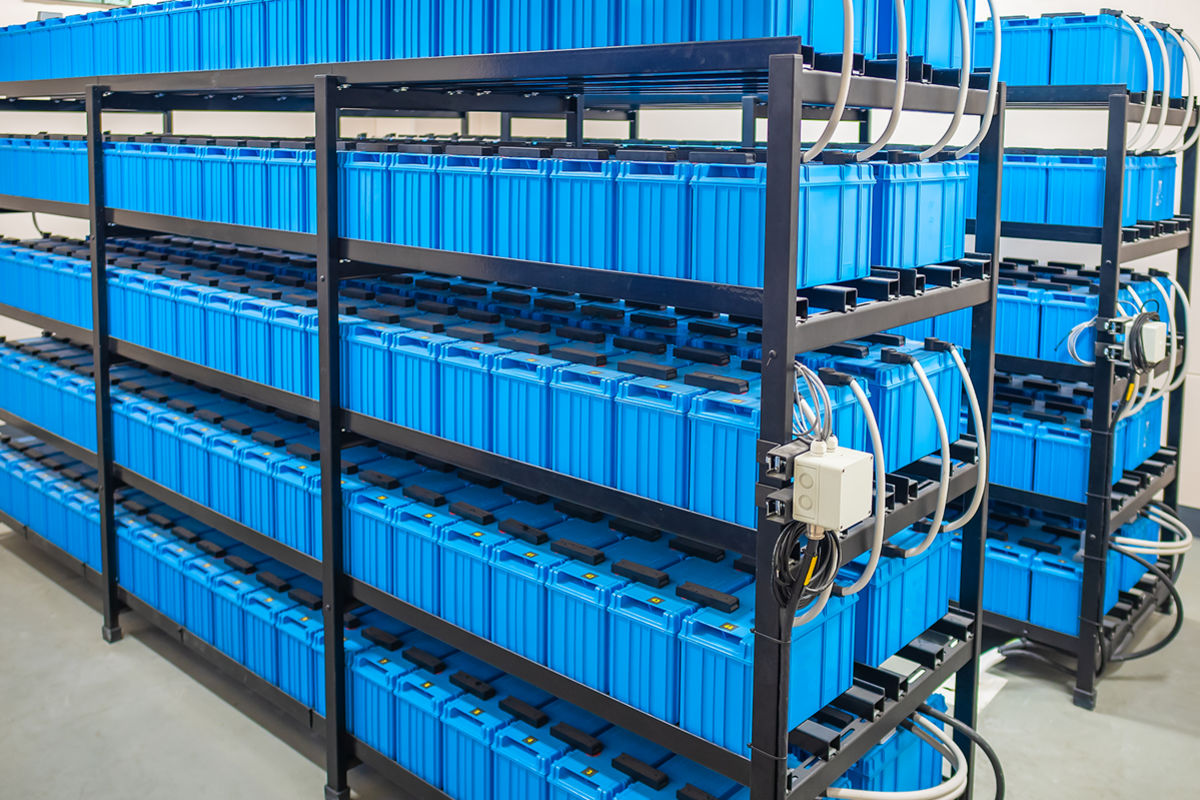 Uninterruptible Power Supply Service for Data Center in Hong Kong